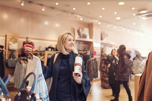 Colour me. How to find clothes that suit you! - Elephant Yard